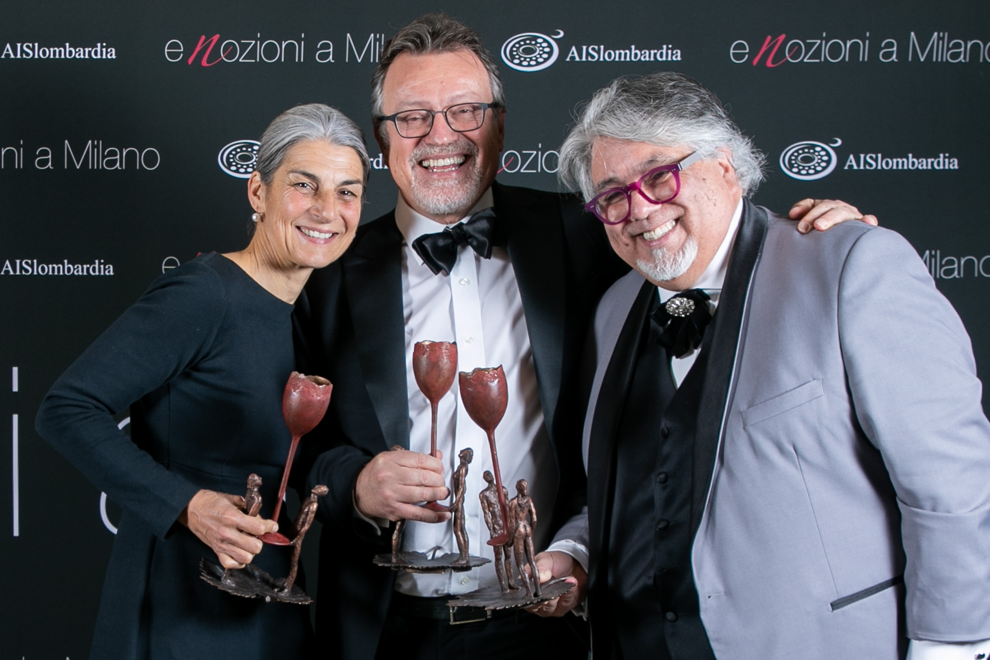 Assegnati i premi a Enozioni Milano 2020; premiati Charlie Arturaola ...