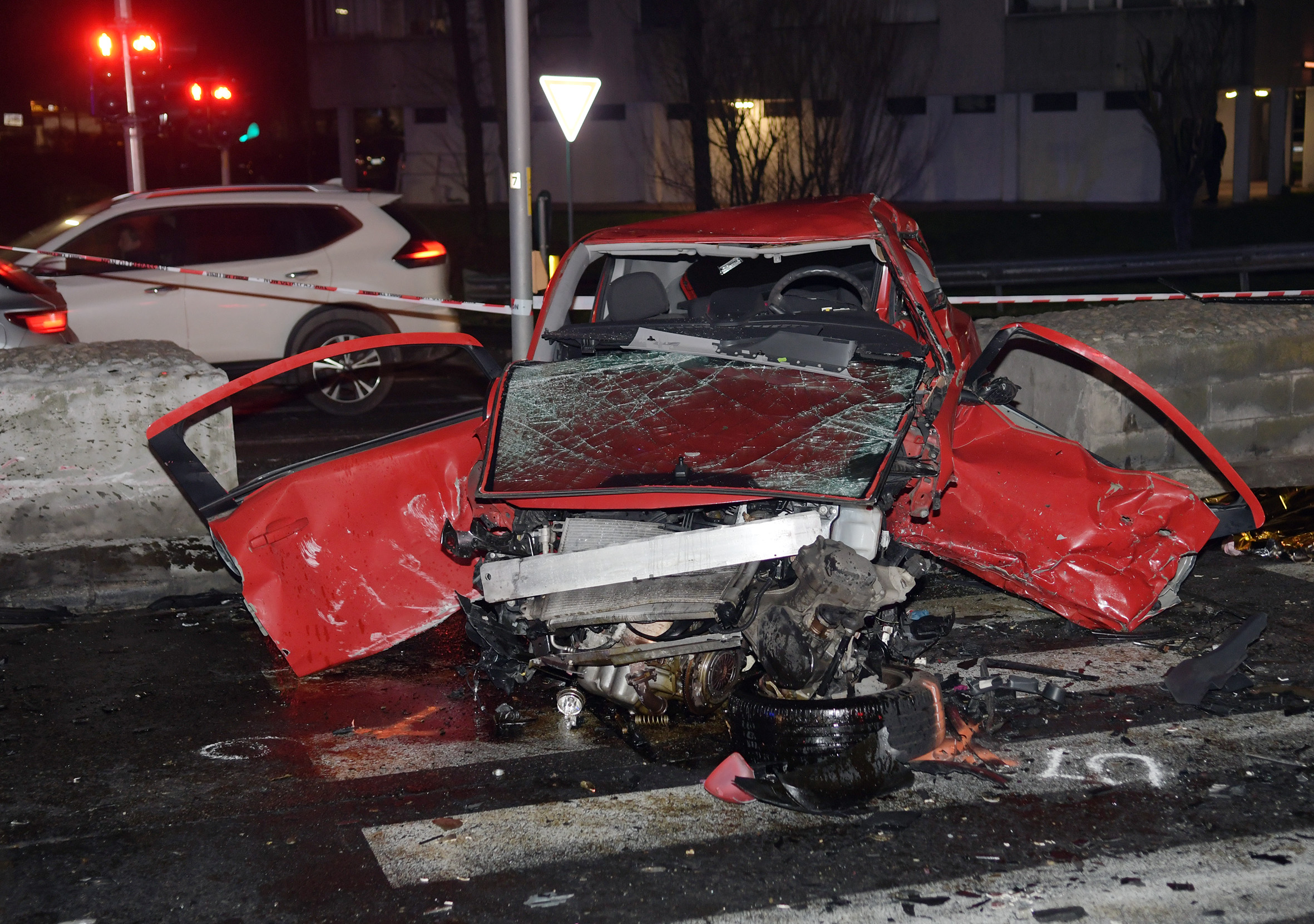 San Donato, ricostruita la dinamica dell’incidente mortale, l’auto che ...