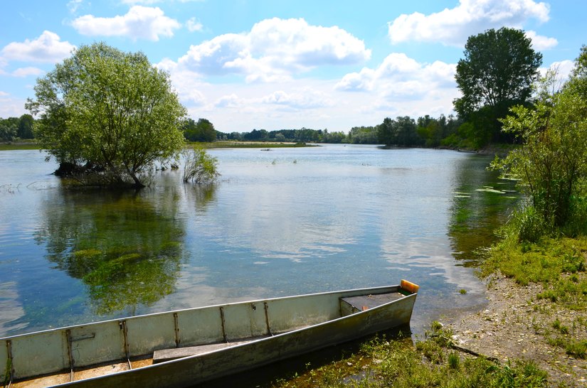 Il fiume Ticino, il grande azzurro che unisce Svizzera e Italia ...